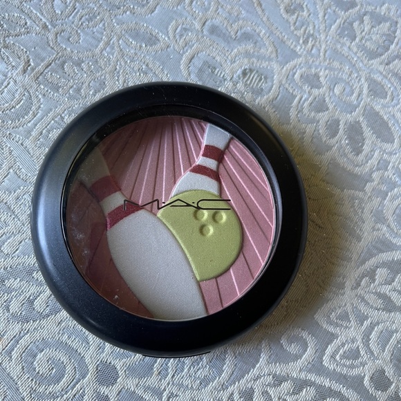 MAC Cosmetics | Makeup | Mac Cosmetics Blush With Pink And Yellow Hues ...